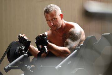 Kulturistika, posilování, fitness, silový trojboj a bojové sporty ...